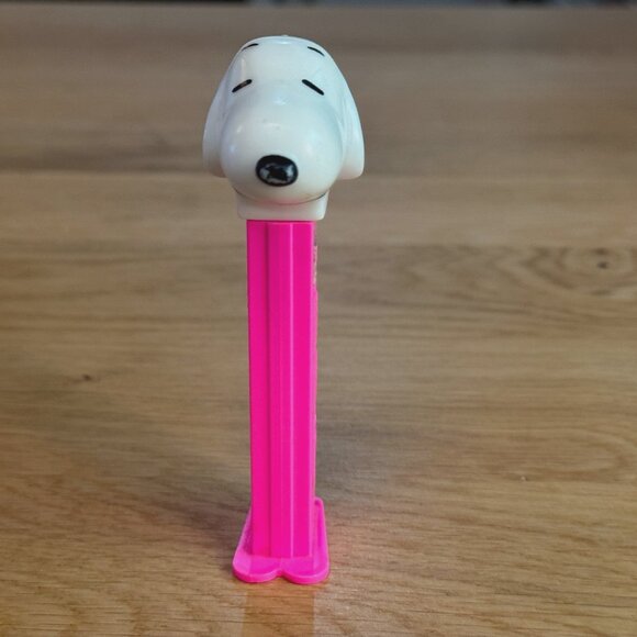 PEZ | Toys | Pez Candy Dispenser Peanuts Snoopy Pink Stem Loose Hungary ...
